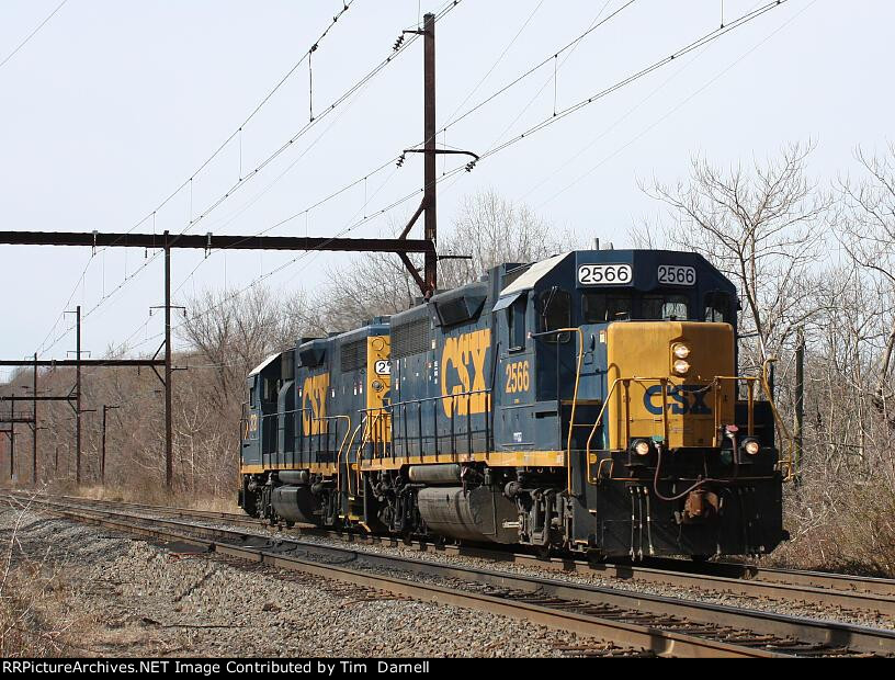 CSX 2566 on C770